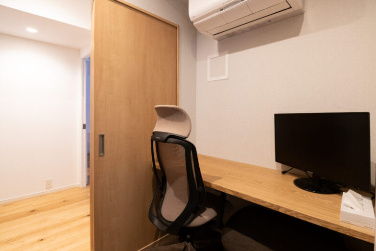 2〜3畳の書斎レイアウトを考えるポイントとおしゃれな書斎実例【QUMA(クーマ)】リノベーション・リフォーム